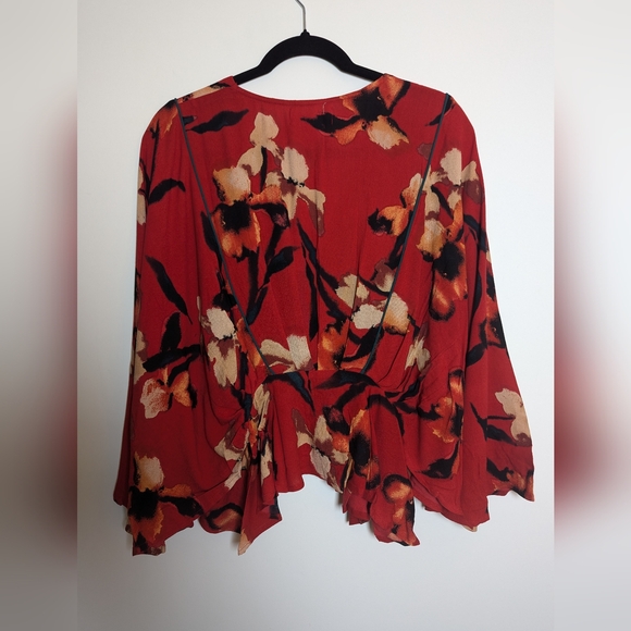 Band of Gypsies | Tops | Nwt The High Priestess Red Floral Batwing Top ...